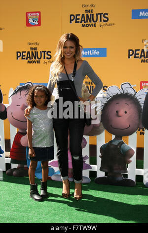 the premiere of THE PEANUTS MOVIE Featuring: Jennifer Freeman, Isabella ...