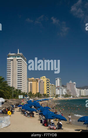 Tourist hotels and beaches along the Avenida Costera Miguel Aleman ...