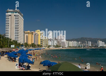 Tourist hotels and beaches along the Avenida Costera Miguel Aleman ...