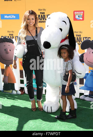 the premiere of THE PEANUTS MOVIE Featuring: Jennifer Freeman, Isabella ...