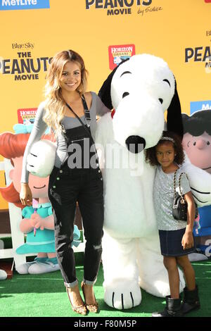 the premiere of THE PEANUTS MOVIE Featuring: Jennifer Freeman, Isabella ...