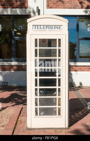 Cream coloured telephone box, Kingston Upon Hull, Yorkshire, England, U ...