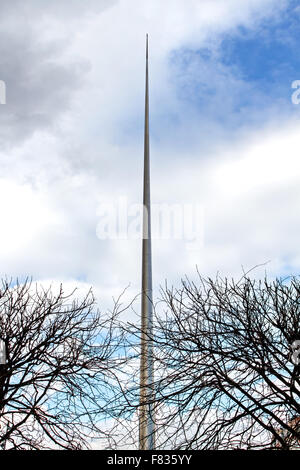 millennium needle spire of dublin monument of light and dublin bus in ...