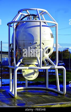 Subsea deep sea North sea oil well diving bell Stock Photo - Alamy