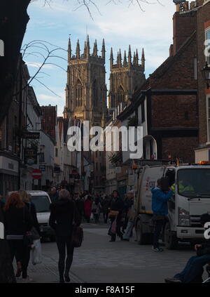 York Minster at Christmas, Petergate Street Stock Photo - Alamy