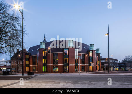 The New Central Library in Swindon, viewed from Regent Circus Swindon's ...
