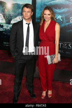 Luke Hemsworth and his wife Samantha Hemsworth attend the 25th Annual ...