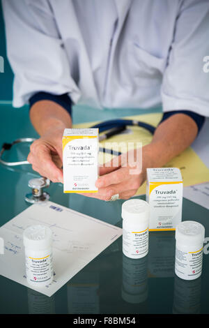 Truvada for the treatment of HIV/AIDS Stock Photo - Alamy