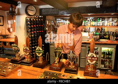 The Ship Inn, Noss Mayo, Devon, UK Stock Photo - Alamy