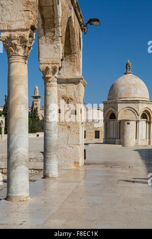 A variety of structures and gates on the Temple Mount of Jerusalem ...
