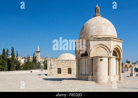A variety of structures and cupolas on the Temple Mount of Jerusalem ...