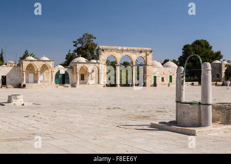 A variety of structures and cupolas on the Temple Mount of Jerusalem ...