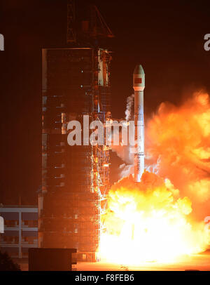A Long March 3C rocket carrying China's second unmanned lunar probe ...