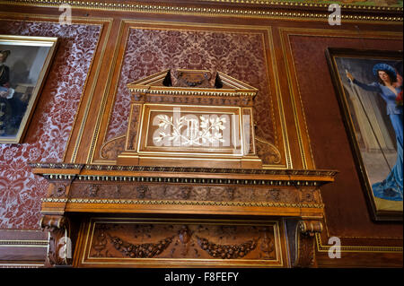 An ornate fireplace at the Hungarian State Opera House in Budapest ...