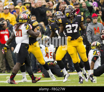 Iowa defensive back Jordan Lomax tackles Northern Iowa wide receiver ...