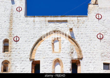 Whitewashed city walls of Ostuni known as La Citta Bianca (the white ...