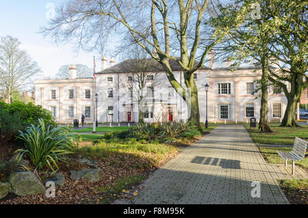 Sandwell Register Office in West Bromwich High Street Stock Photo - Alamy