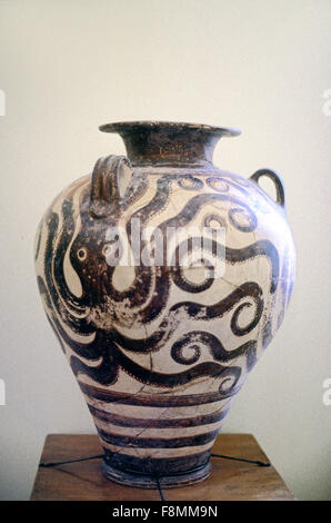 Vase from ancient Greece Stock Photo - Alamy