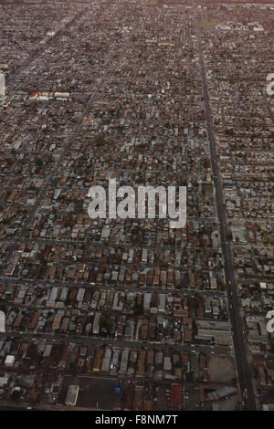 Los Angeles urban sprawl & downtown skyline as seen from a distance ...