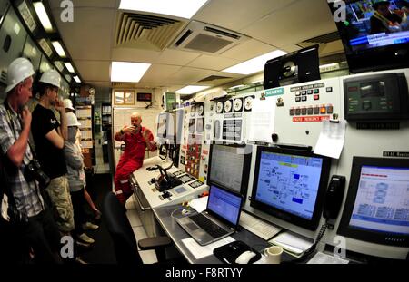 Joides Resolution. 5th Dec, 2015. Scientists visit the U.S. drilling ...