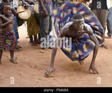 Music and singing at a vodun (voodoo) ceremony for Gambada divinity ...