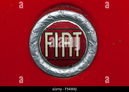 Badge Logo for the Fiat Cars Stock Photo - Alamy