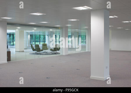 The Capitol Building, Bracknell. Interior view of a modern office area ...