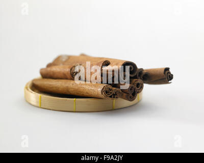 cinnamon sticks on a mini tray Stock Photo - Alamy