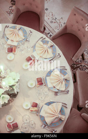 Color image of an empty dinner table Stock Photo - Alamy