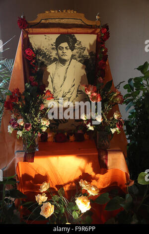 Vivekananda puja celebrated by swami Veetamohananda at the Ramakrishna ...