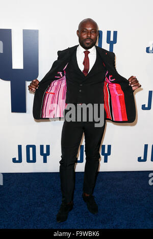 Actor Jimmy Jean-Louis attends the 'Flight' Paris Premiere at Cinema ...