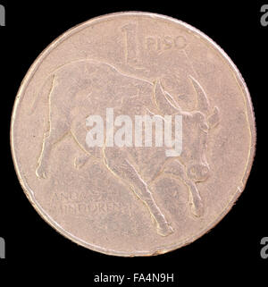 The tail face of a 2 piso coin, issued by the Republic of the ...