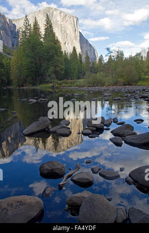 Yosemite Merced River el Capitan and Half Dome Stock Photo - Alamy