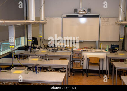 empty science classroom at highschool in holland Stock Photo - Alamy
