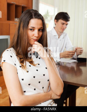 Quarrel in young family due to lack of money Stock Photo - Alamy