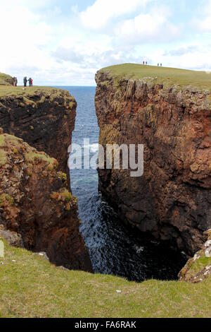 Geo inlet Eshaness Shetland Islands Scotland Stock Photo - Alamy