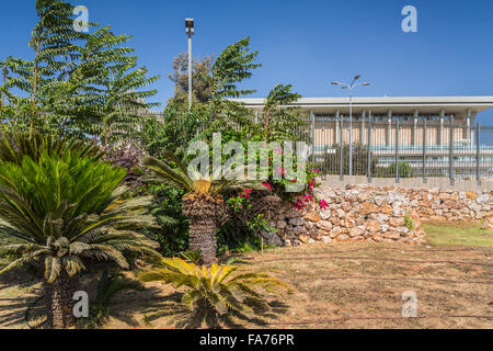 The Knesset building, seat of the Israeli government in West Jerusalem ...