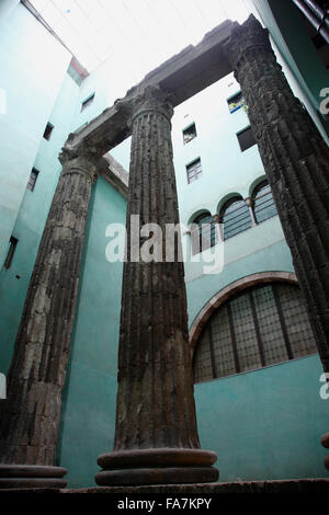 Barcelona roman columns Stock Photo - Alamy