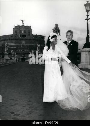 1972 - British actor Peter Finch, gets married Eletha Barret, 30, of ...