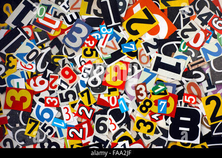 Cutout numbers from 1 to 0 from newspapers and magazines Stock Photo ...
