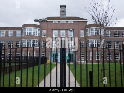 Exterior of West Herts College in Watford, Herts, Hertfordshire Stock ...