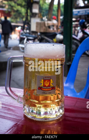 Bia Hoi, draught beer, old quarter, Hanoi, Vietnam Stock Photo - Alamy
