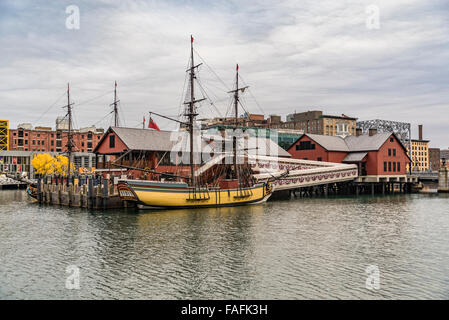 Boston Tea Party Museum and Beaver, one of Boston Tea Party ships ...