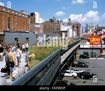 High line pedestrian park and walkway on old elevated train tracks in ...