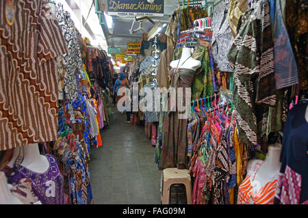 Clothes, fashion in Java, Javanese costumes, from the left, musicians ...