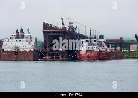 Lake freighter at iron ore dock in Duluth Minnesota on the north Stock ...