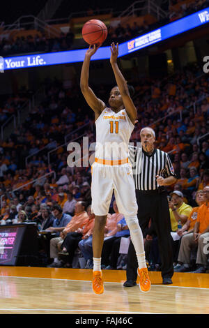 December 30, 2015: Diamond DeShields #11 of the Tennessee Lady ...