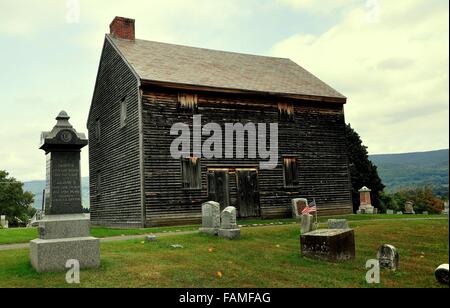 Adams, Massachusetts: Wood frame 1782 East Hoosuck Quaker Meeting House ...