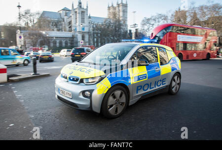 Electric Police Car London - London Metropolitan Police Electric Police ...