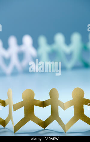 Yellow paper chain arranged into a circle Stock Photo - Alamy